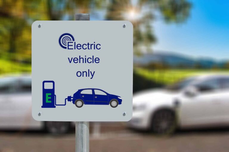 What is EV? Understanding Electric Vehicles - About EVs